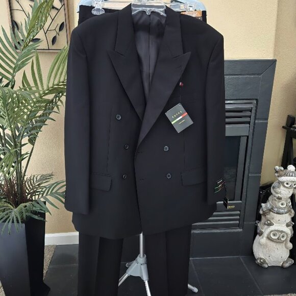 Lucci Collezione | Suits & Blazers | Nwt Lucci Collezione Sz 42s 36w ...